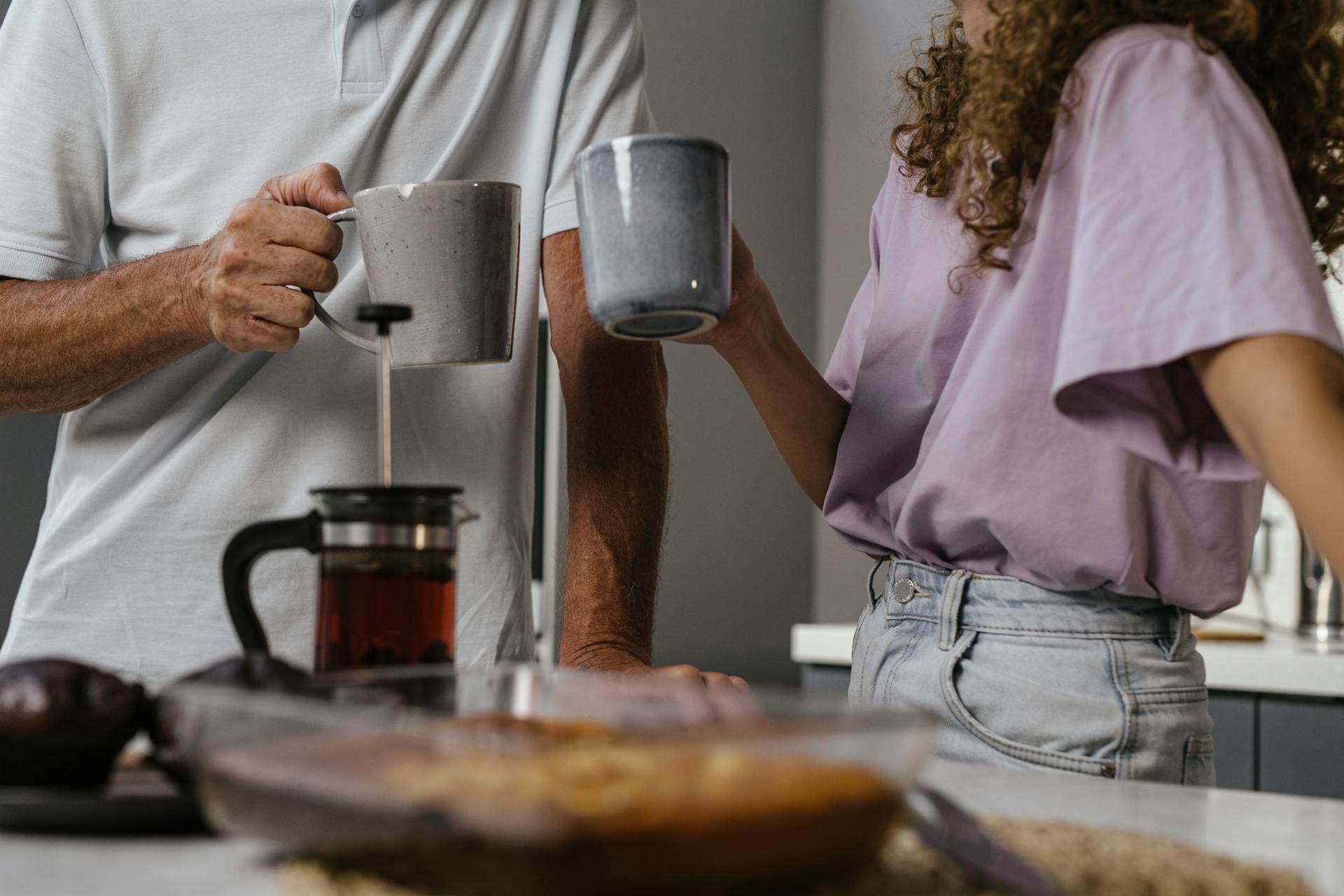 Morning routines in 2025: the comeback of tea - Magazinted